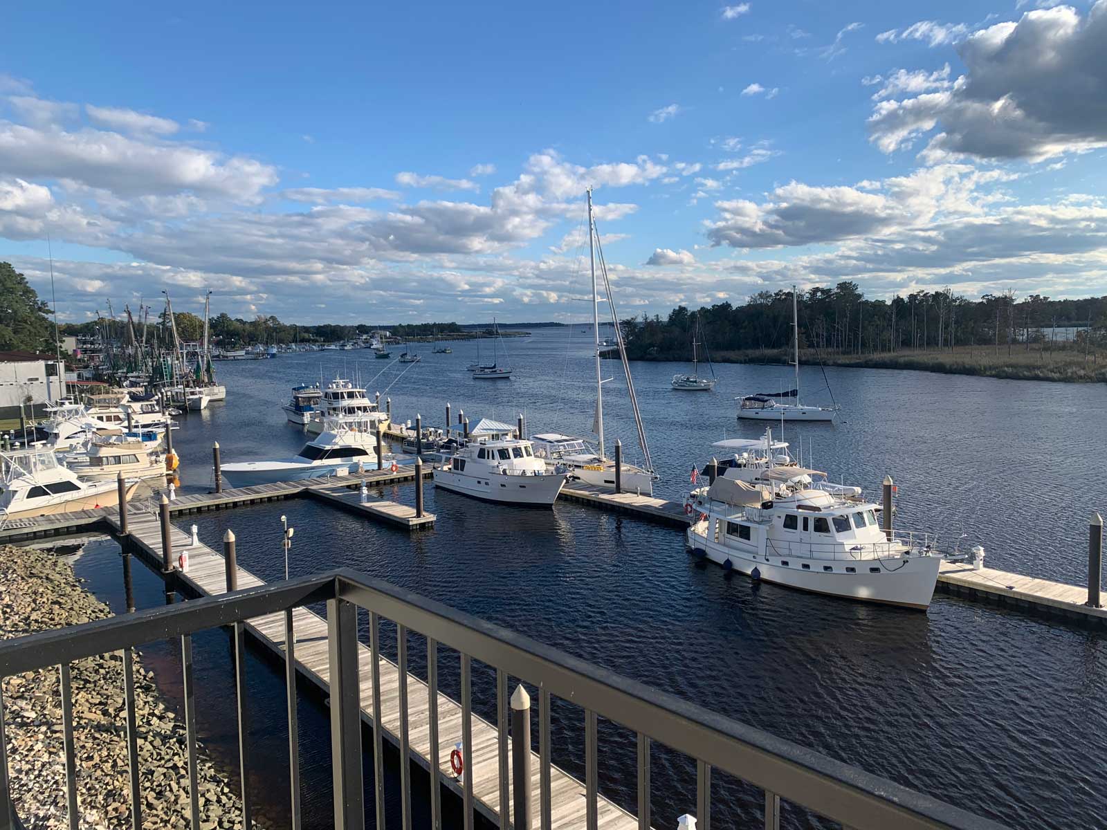 About - HarborWalk Marina